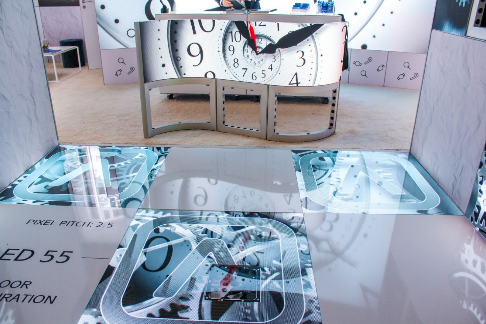 Aluvision Modular Exhibit Structures - FrontLine Exhibits